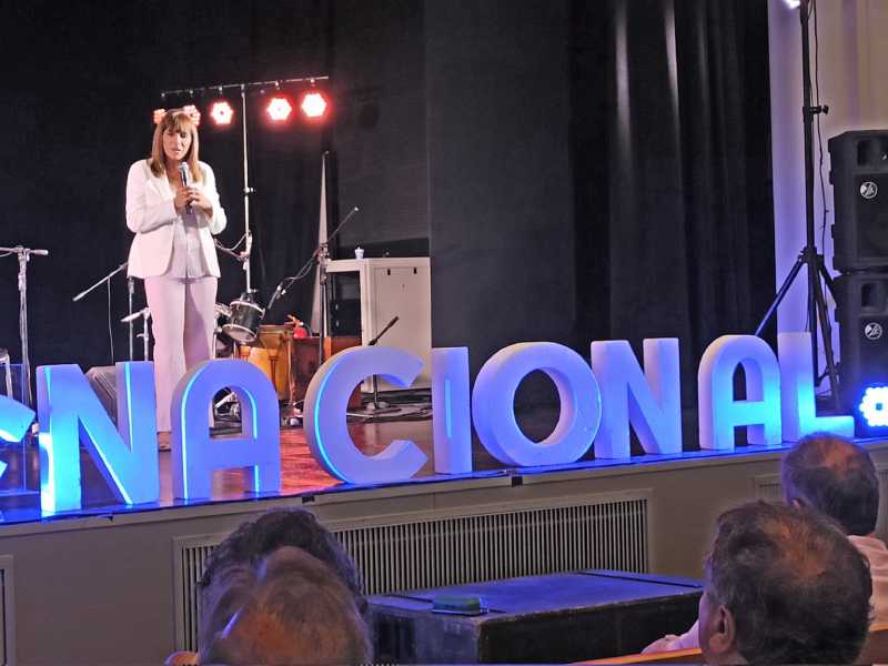 Lufrano y Pont Lezica celebraron los 70 años de Radio Nacional Rosario ...