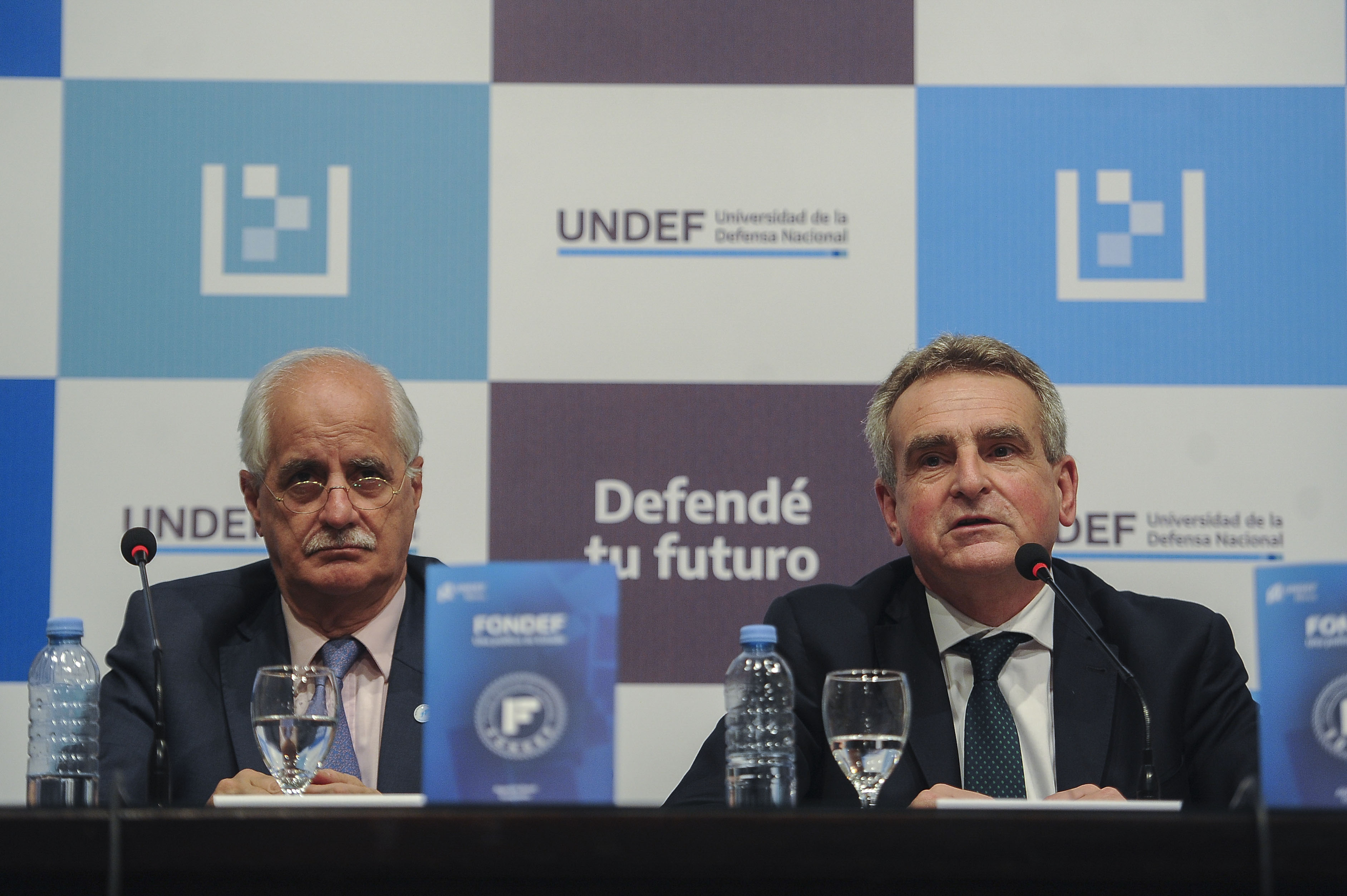 Rossi y Taiana presentaron «Fondef: una política de Estado» y ... Rossi y Taiana presentaron «Fondef: una política de Estado» y ...