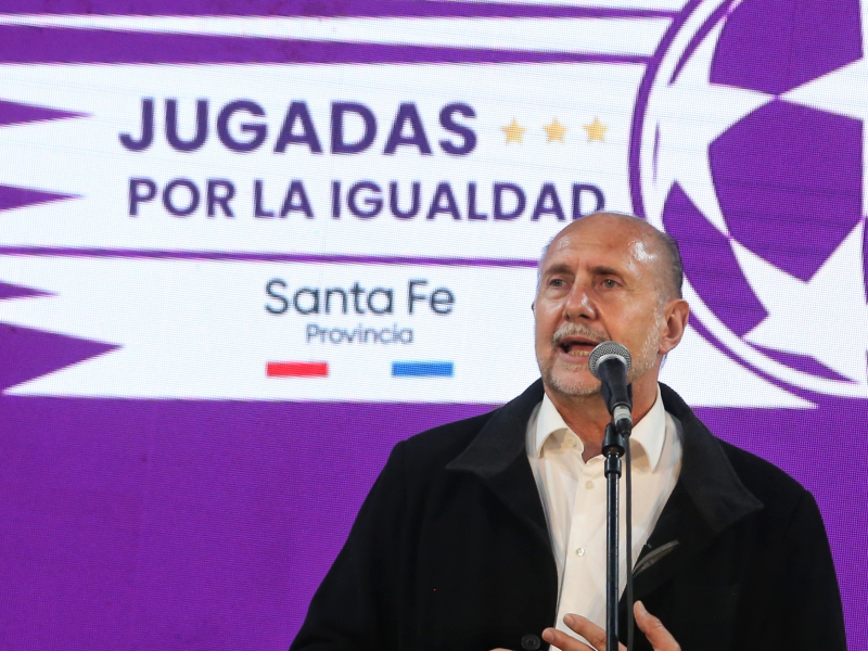 Omar Perotti entregó en Rosario materiales para fomentar el desarrollo ...