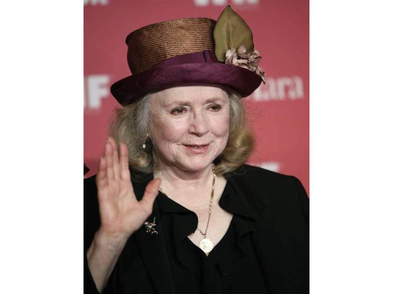 A los 91 años murió Piper Laurie, la protagonista de "Carrie" - EL ...