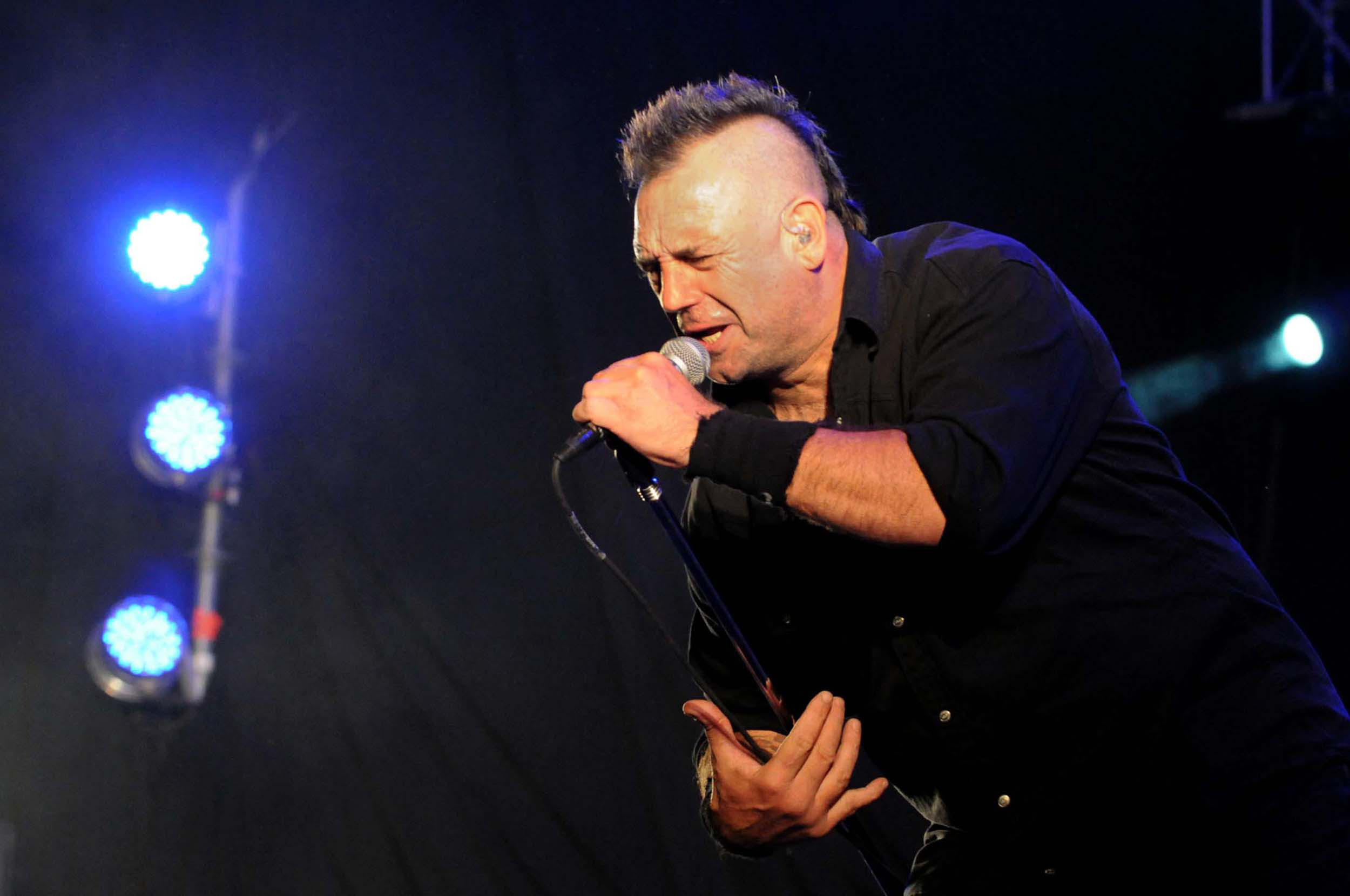 A los 61 años murió Ricardo Iorio, el adiós a la renegada voz de los ...