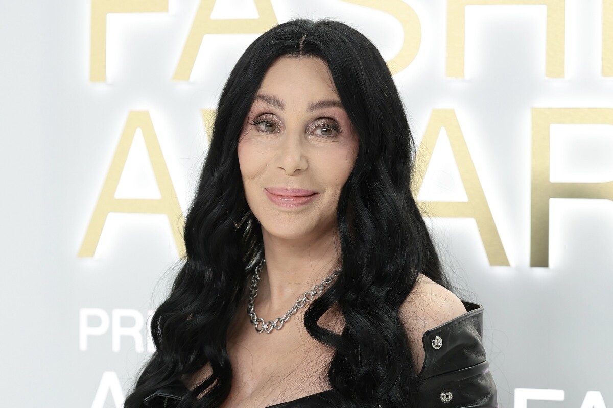 Cher festeja los 25 años de su disco "Believe" lanzando una edición de ...