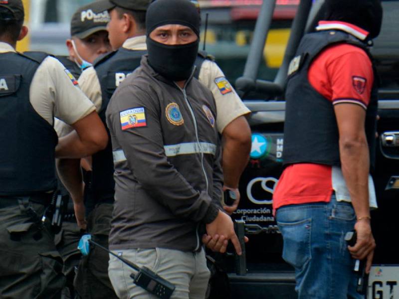 Ola de motines y violencia en las calles: Noboa declaró el estado de ...