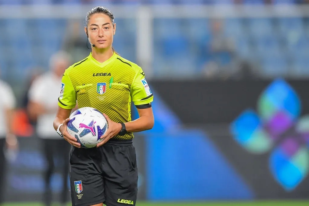 Histórico hecho en Italia: Terna arbitral femenina dirigirá por primera ...