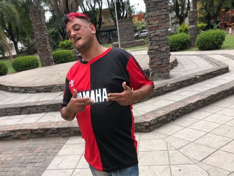 Indignación: atropellaron al conocido hincha de Newell's "Kiko de zona sur" y lo dejaron tirado ...