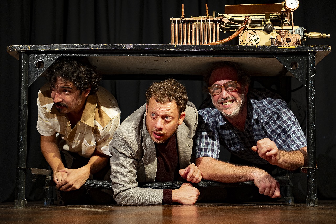 “Fe ciega”: la actuación como materia prima de un teatro que se resiste ... “Fe ciega”: la actuación como materia prima de un teatro que se resiste ...
