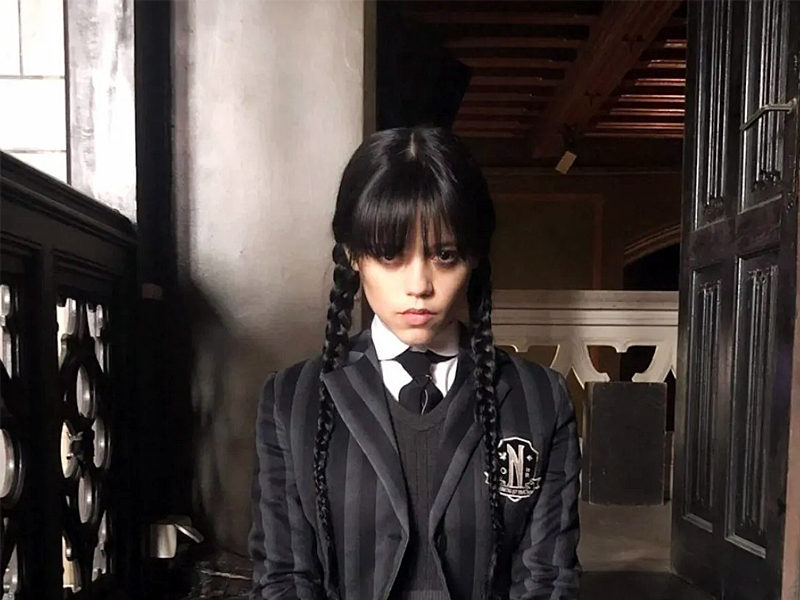 Personajes De Merlina Netflix Prepara Serie Sobre Merlina Adams