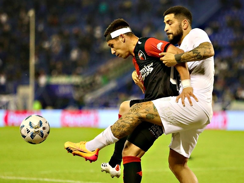 Newell's perdió 1-0 ante Vélez, castigo a la ineficacia y la falta de ...