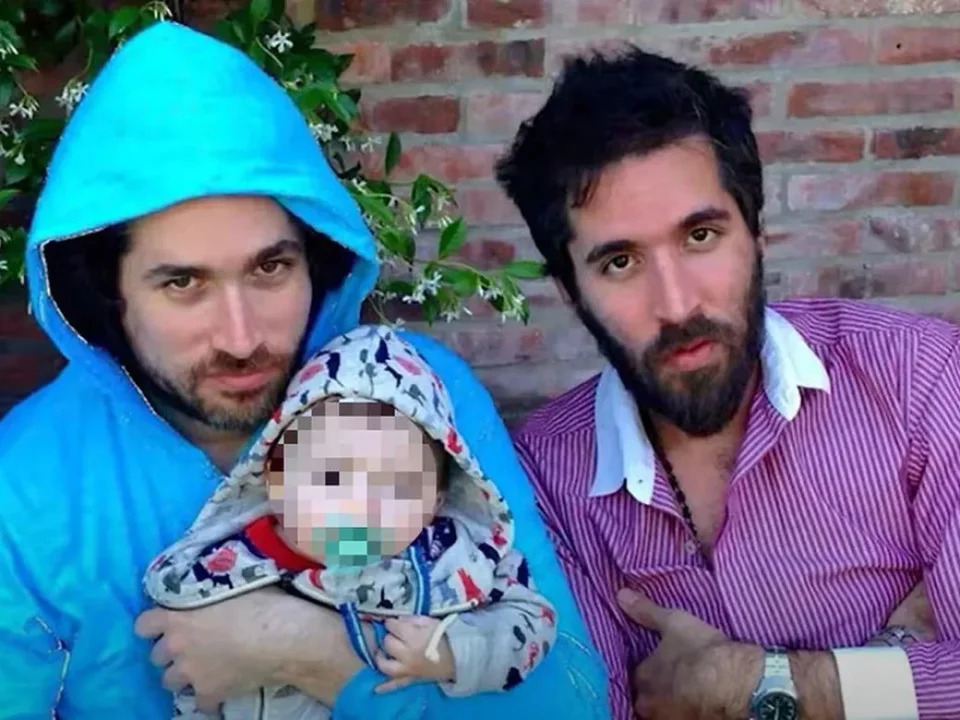 Condenaron a tres de los seis médicos por la muerte de Alejandro Cohn ...