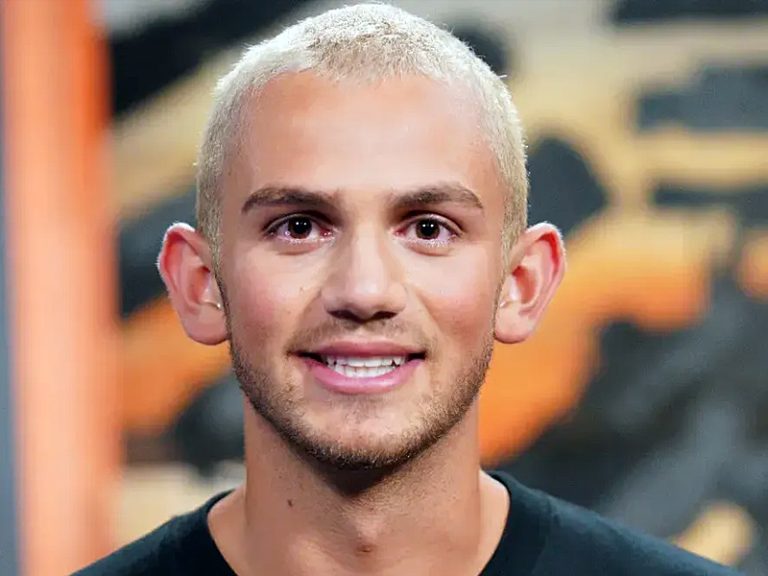 Quién es Ikaika, el adolescente que se hizo millonario vendiendo ...